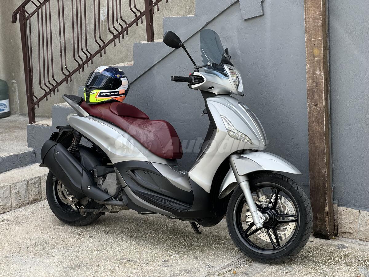 Piaggio - 350 Sport - Cijena 2800 € - Crna Gora Tivat > Okolina grada ...