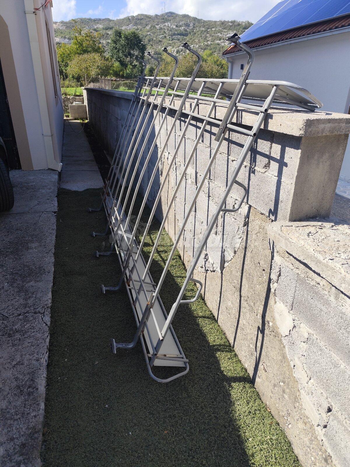 Roof racks, cargo boxes, tents, and roof platforms - Cijena 500 ...