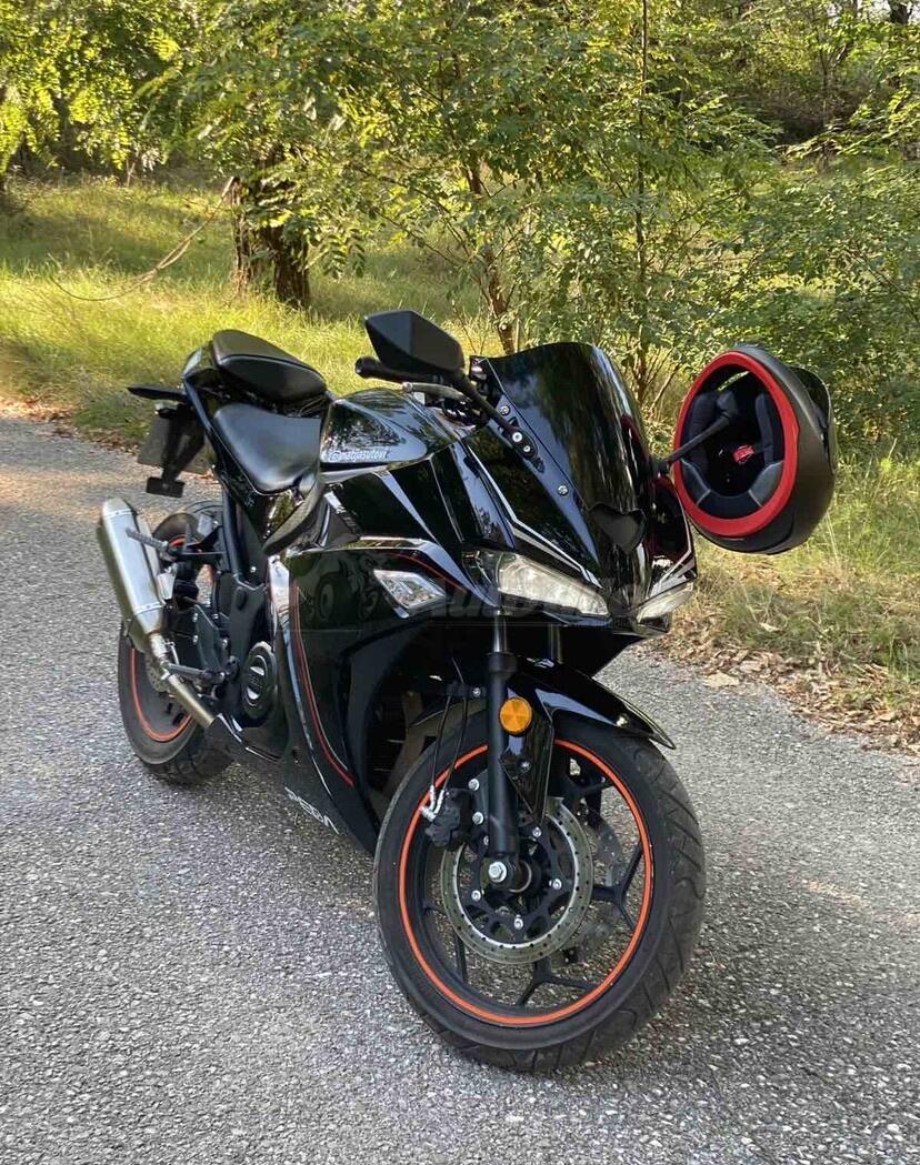 Peda - Xt 125 - Cijena 1800 € - Montenegro Nikšić > City Outskirts ...