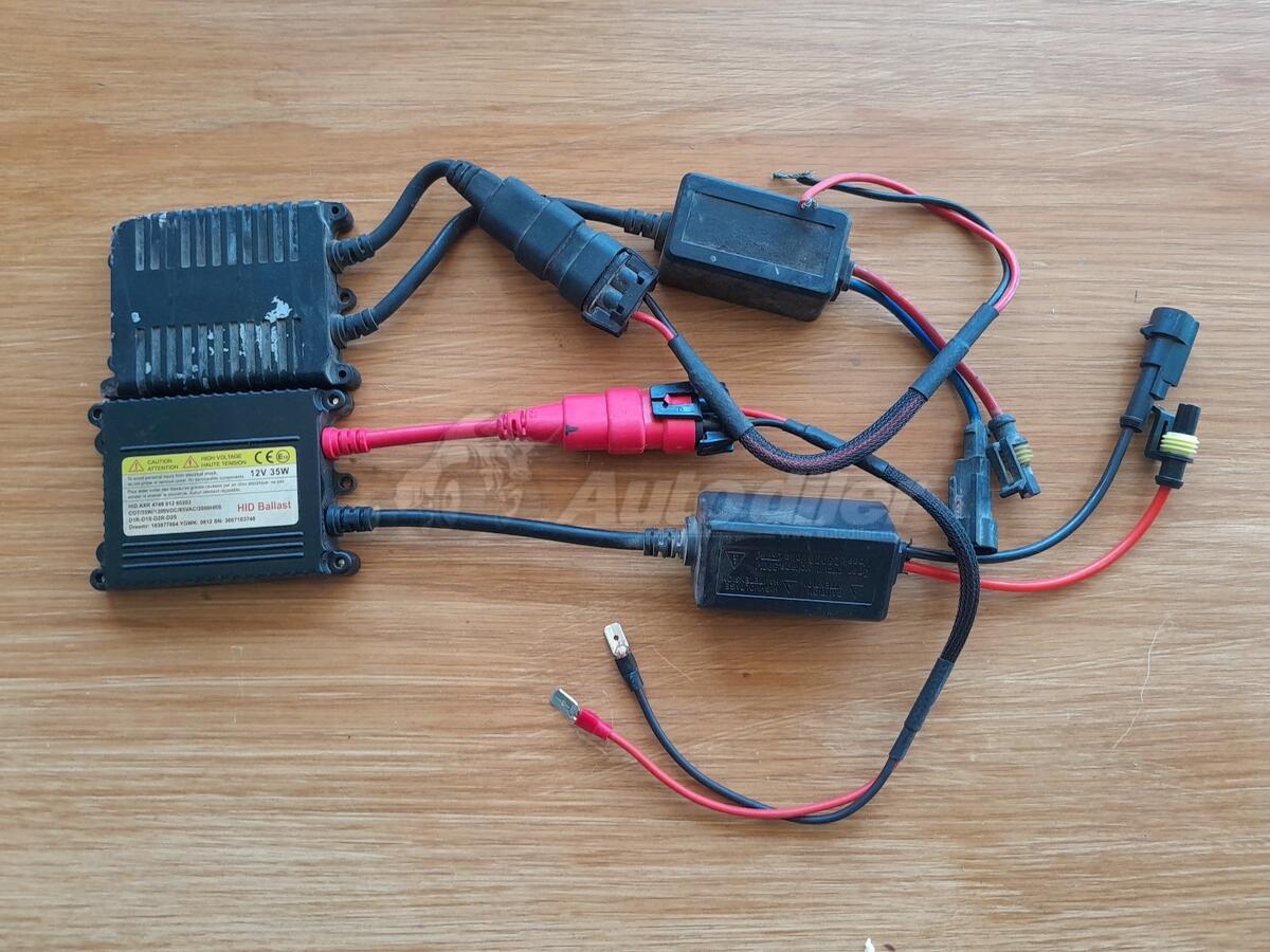 Balasti farova za BMW - 320 - 2000 - Cijena 20 € - Crna Gora Bar Bar ...