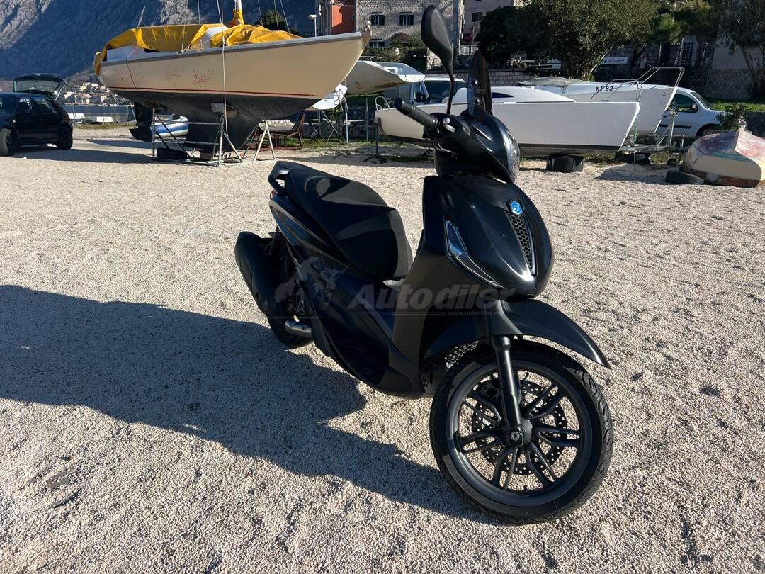 Piaggio - Bevery 300 HPE - Cijena 5500 € - Crna Gora Kotor Dobrota ...