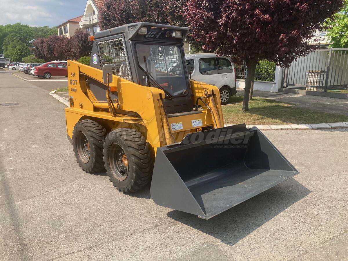 TCM - BOBCAT 3000kg u EXTRA stanju - Cijena 15900 € - Serbia Novi Beograd > City Outskirts ...