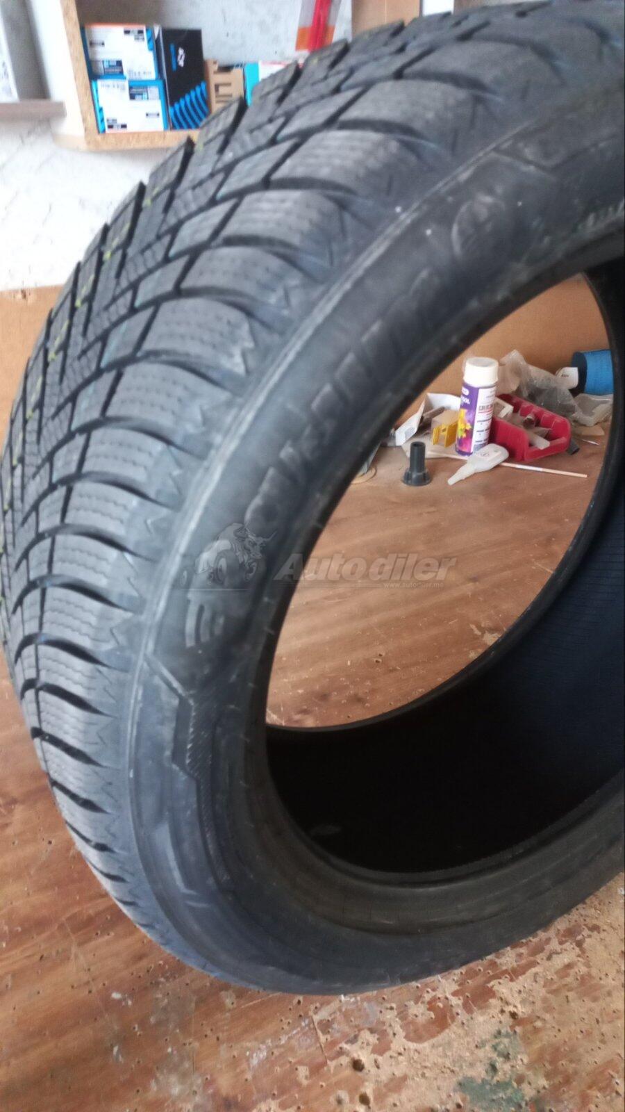 Barum - . - Zimska guma - Cijena 800 € - Crna Gora Tivat Centar grada ...