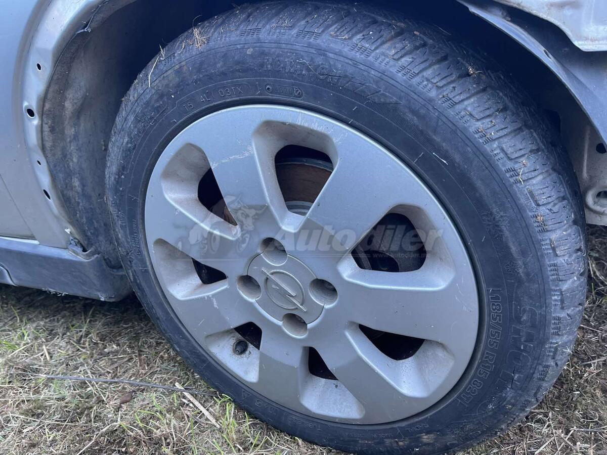 Fabričke rims and Sava tires - Cijena 150 € - Montenegro Bar Bar (City ...