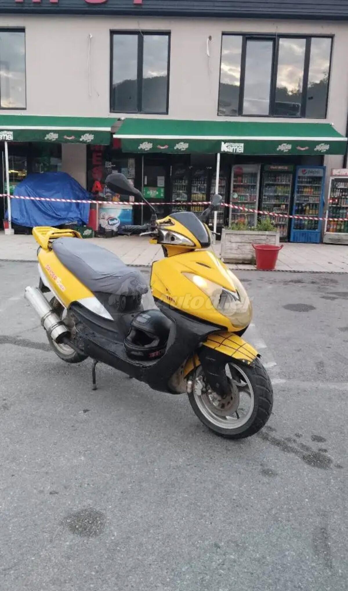 BMW - bmw - Cijena 150 € - Crna Gora Berane Bubanje Motori | AutoDiler