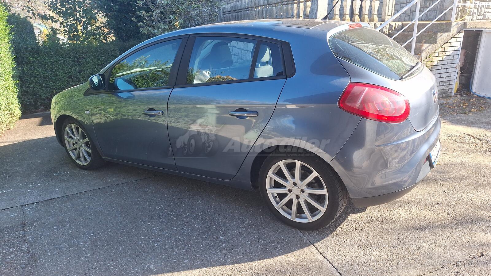 Fiat - Bravo - 1.9 - Cijena 4200 € - Crna Gora Podgorica Podgorica (uži dio) Automobili | AutoDiler