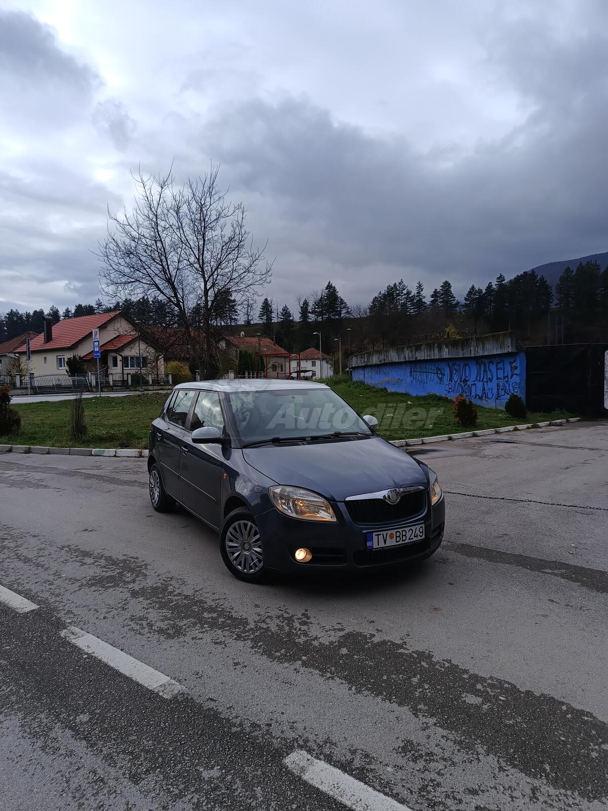 Škoda - Fabia - 1.2 HTP - Cijena 2900 € - Montenegro Berane Centar ...