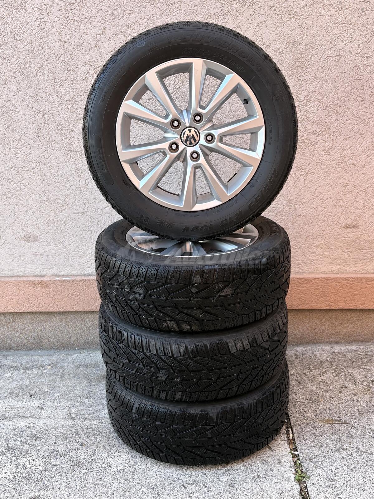 Fabričke felne i zimske gume - Cijena 550 € - Crna Gora Podgorica ...
