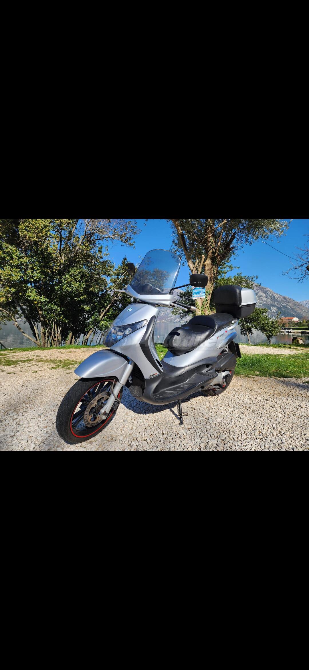 Piaggio - beverly - Cijena 2200 € - Montenegro Herceg Novi Kuti ...