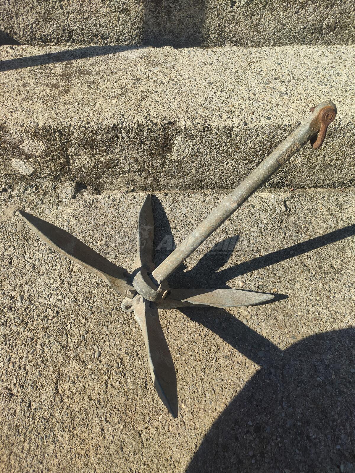 Sidro za plovila - Cijena 45 € - Crna Gora Podgorica > Okolina grada ...