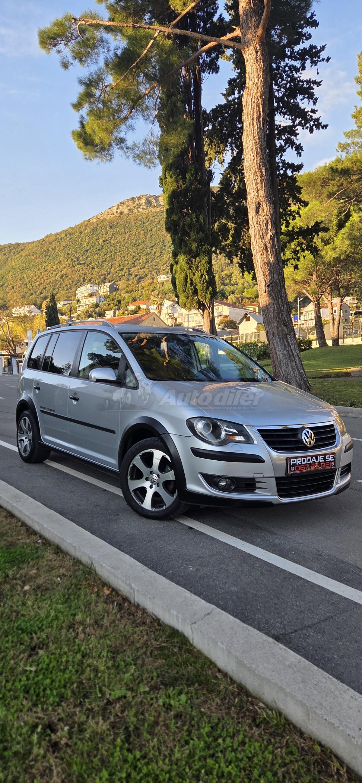 Volkswagen - Touran - 1.9tdi cross - Cijena 5700 € - Crna Gora Herceg ...