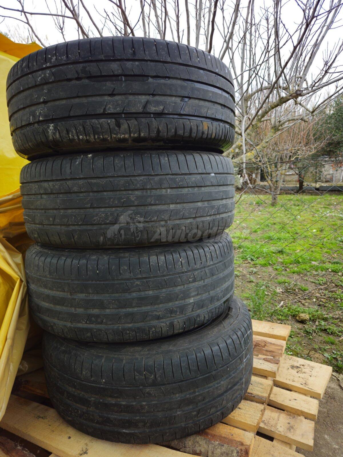 Fabričke felne i toyo 2555518 gume - Cijena 490 € - Crna Gora Ulcinj ...