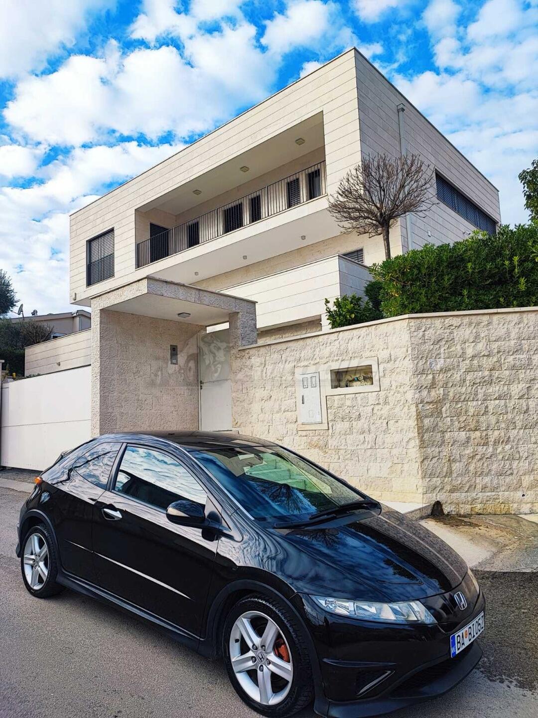 Honda - Civic - 2.2 - Cijena 3650 € - Karadağ Bar Bar (Şehir Merkezi ...