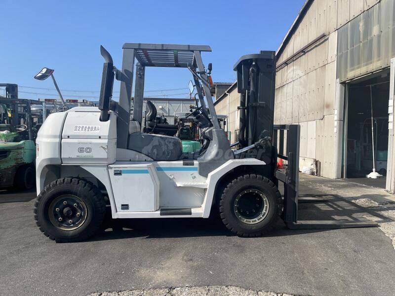 TCM - FD70 SAMO 75 sati NOVOO KUBOTA motor - Cijena 38000 € - Serbia ...