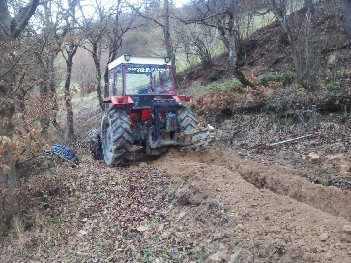 IMT - Traktor - Cijena 16500 € - Crna Gora Bijelo Polje Bistrica Traktori | AutoDiler