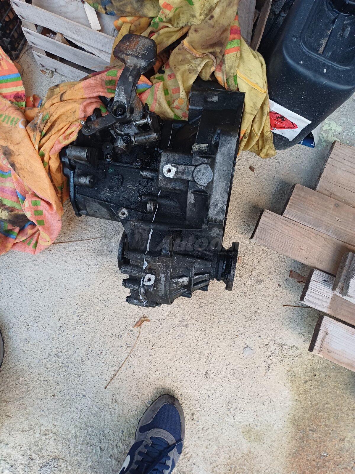 Mjenjači za Automobile - Volkswagen - Golf 5 - 2007 - Cijena 210 ...