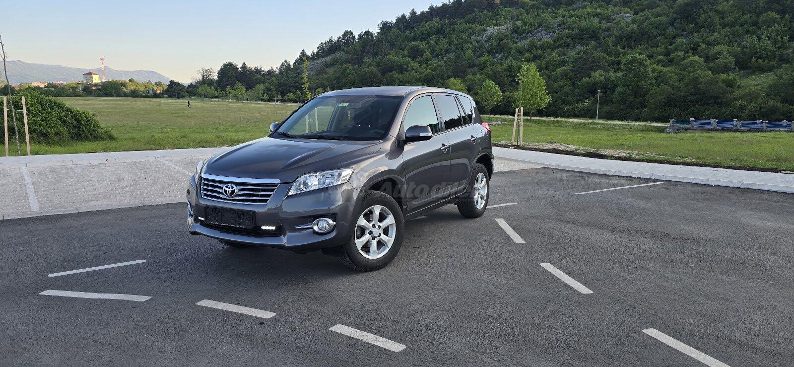 Toyota - RAV 4 - 2.2d,4×4 - Cijena 11300 € - Crna Gora Nikšić Nikšić ...