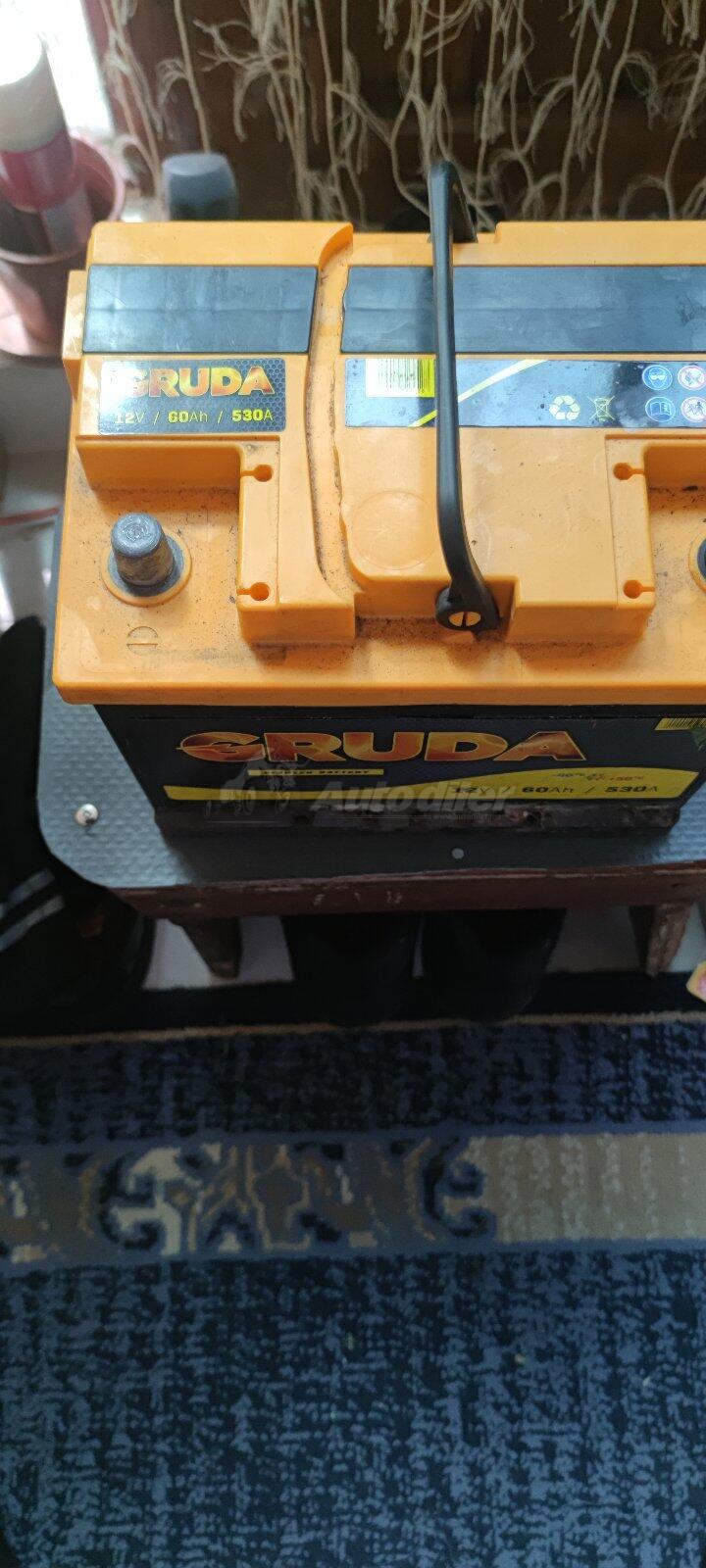 Akumulator Schneider - 12V - 60 Ah - Cijena 35 € - Crna Gora Podgorica ...
