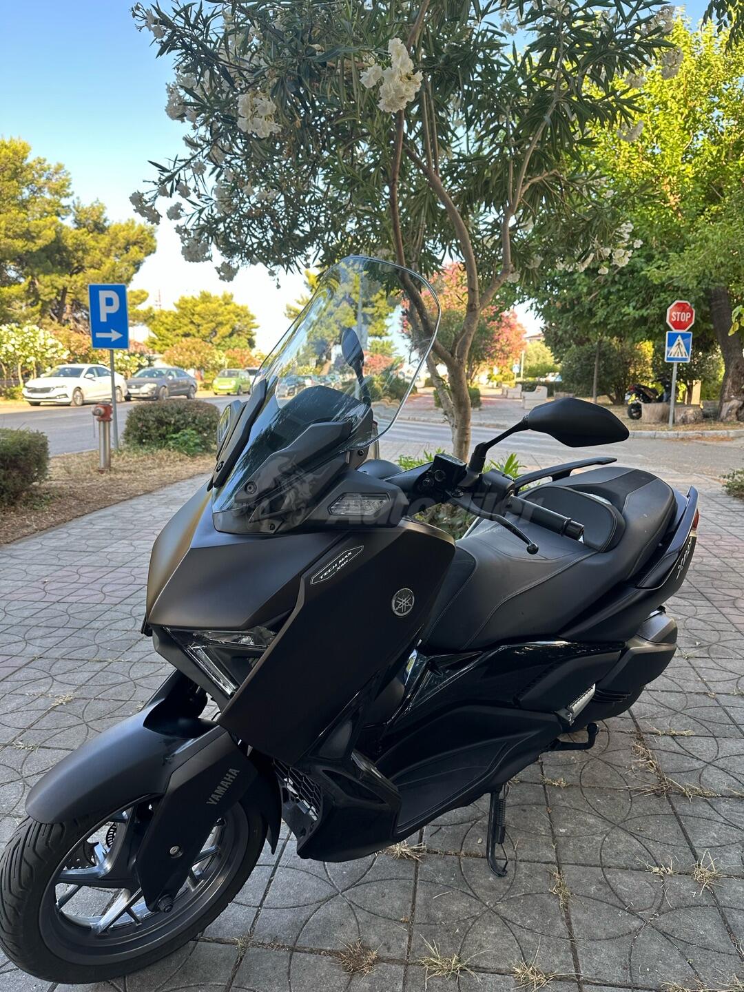 Yamaha - XMAX Tech Max - Cijena 7500 € - Montenegro Bar Čeluga ...