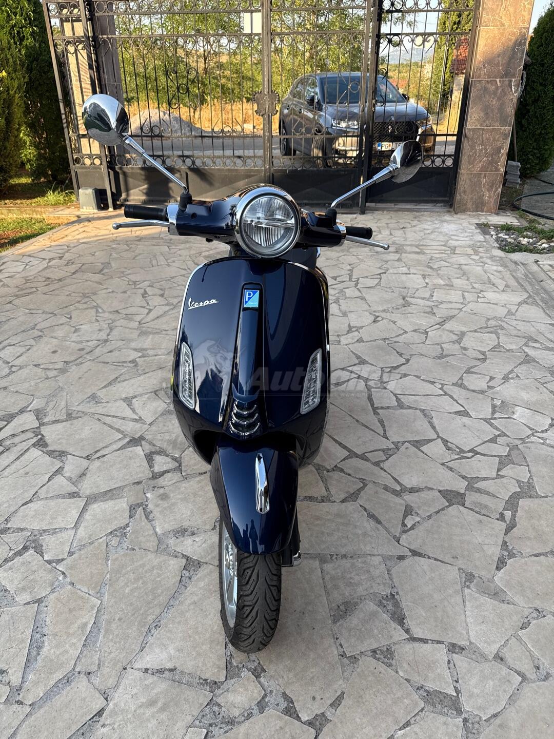 Piaggio - Vespa - Cijena 3600 € - Crna Gora Podgorica > Okolina grada Motori | AutoDiler