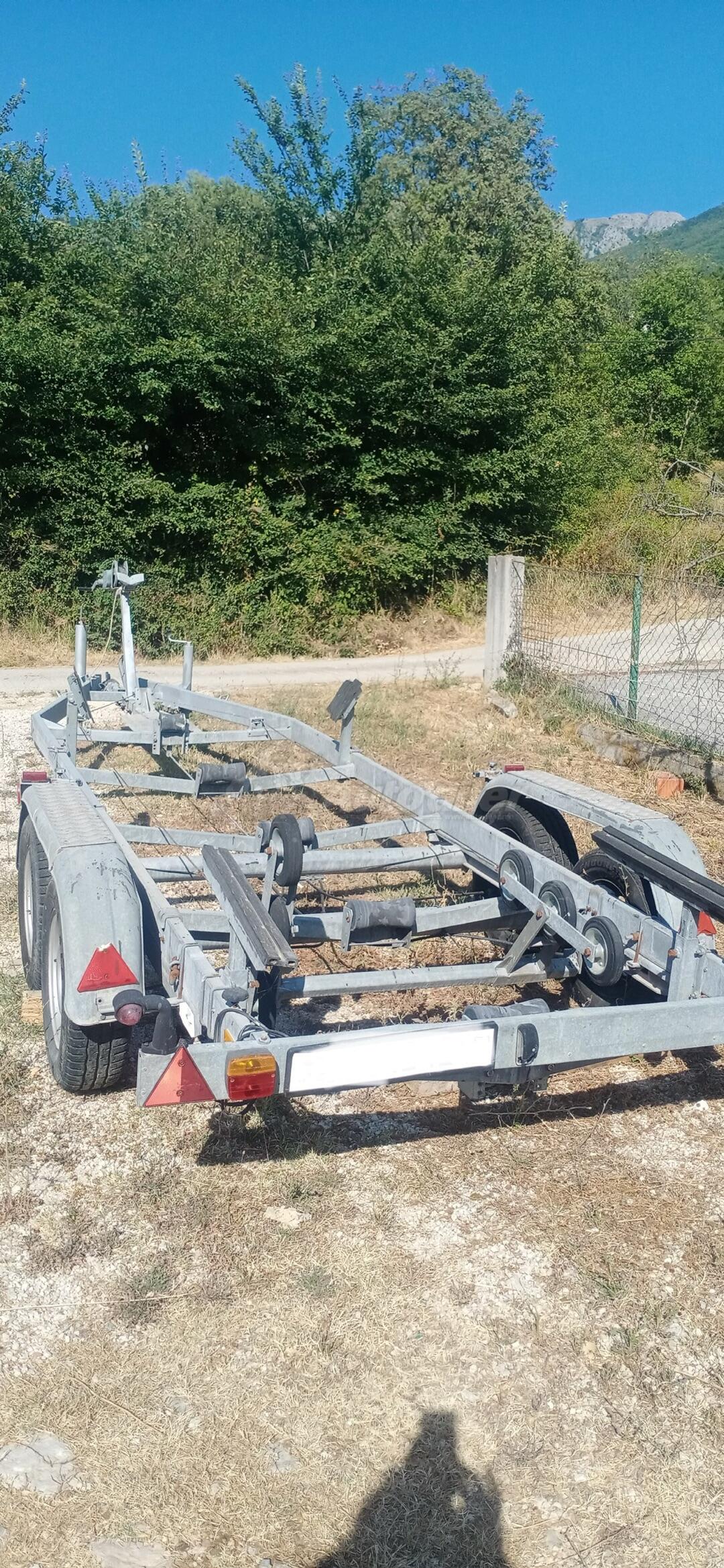 Prikolice za plovila - Cijena 1500 € - Crna Gora Kotor Radanovići ...