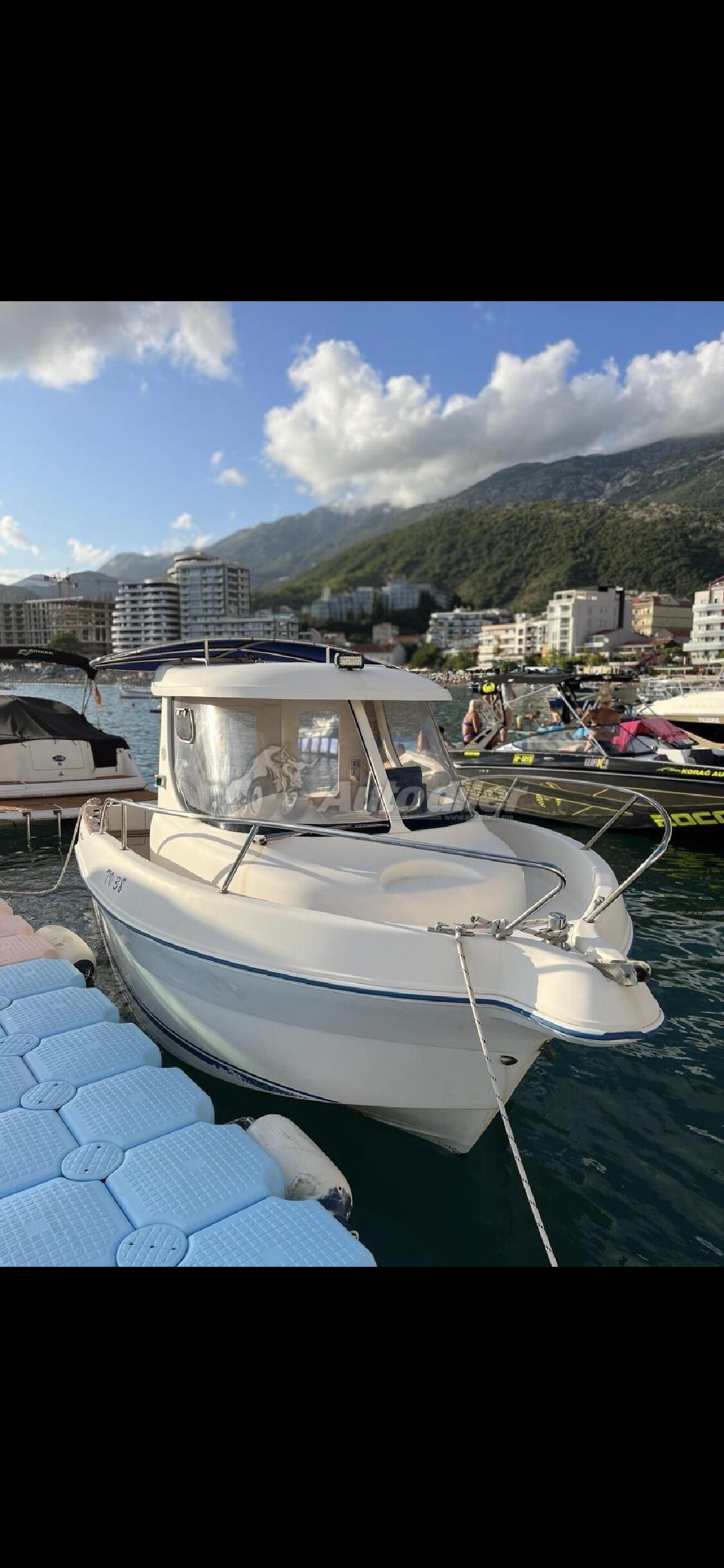 Quicksilver - pilot 585 - Cijena 12000 € - Crna Gora Budva Centar grada ...