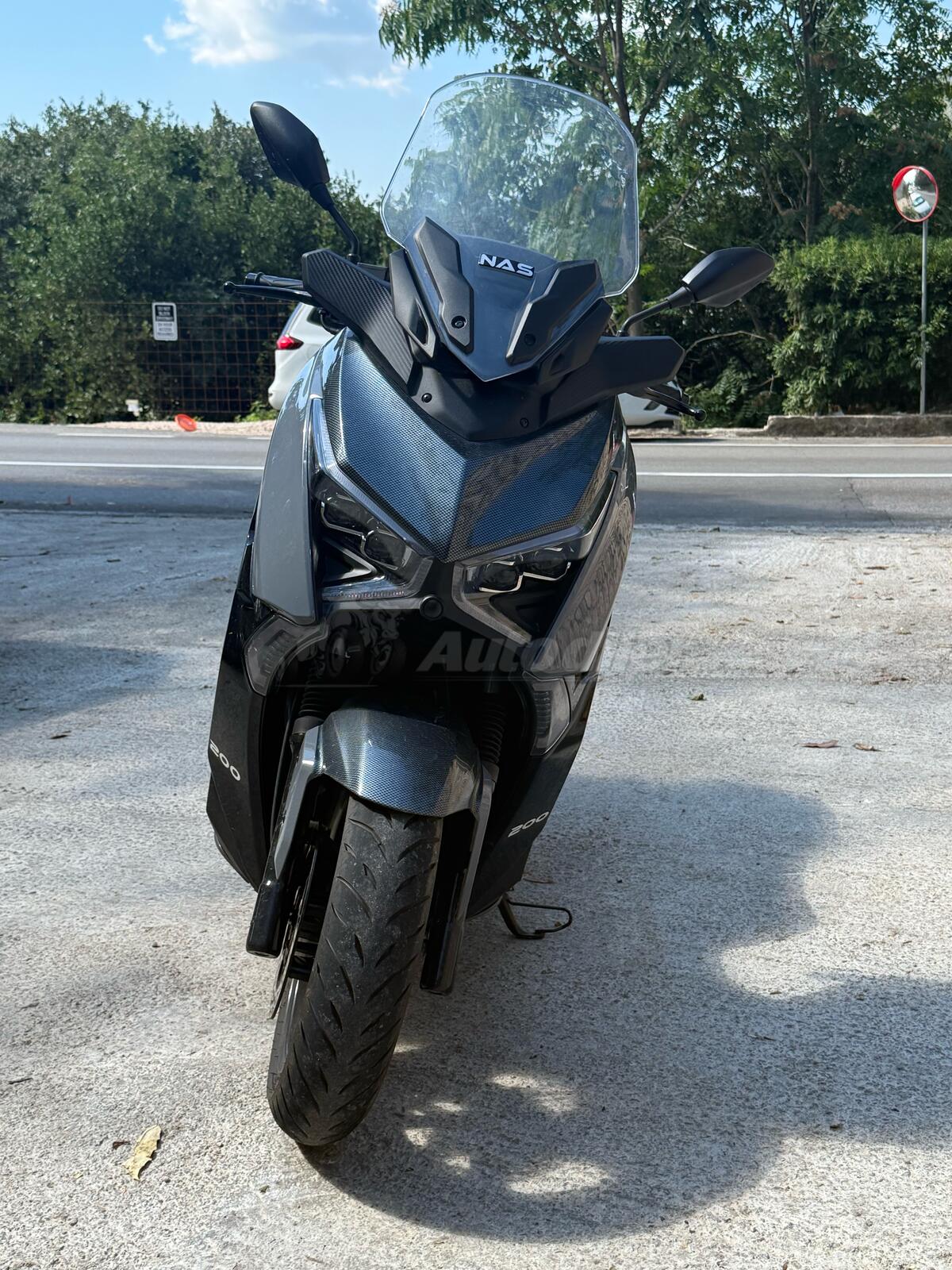 NAS - max x 200 - Cijena 1800 € - Crna Gora Kotor Risan Motori | AutoDiler
