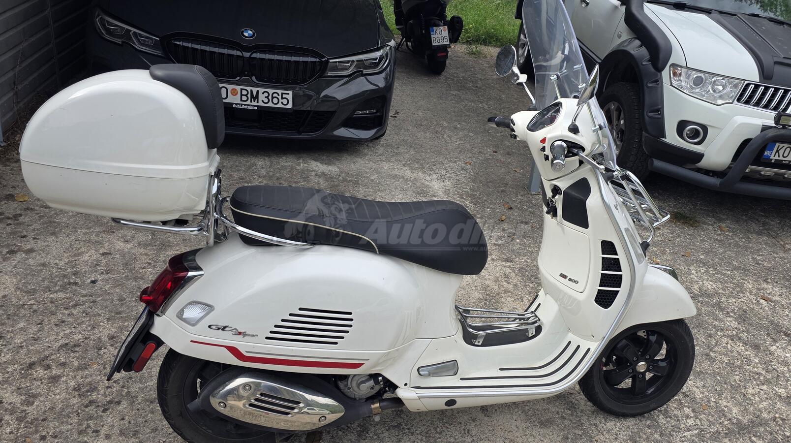 Piaggio - Vespa - Cijena 5200 € - Crna Gora Kotor Škaljari Motori ...