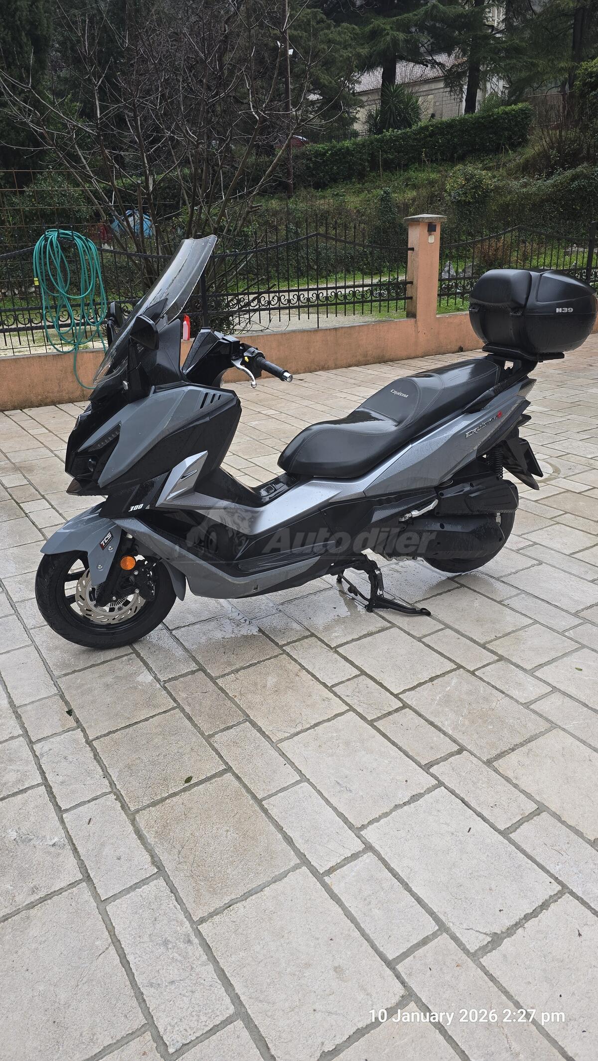 SYM - Cruisym 300i - Cijena 3800 € - Crna Gora Kotor Škaljari Motori ...