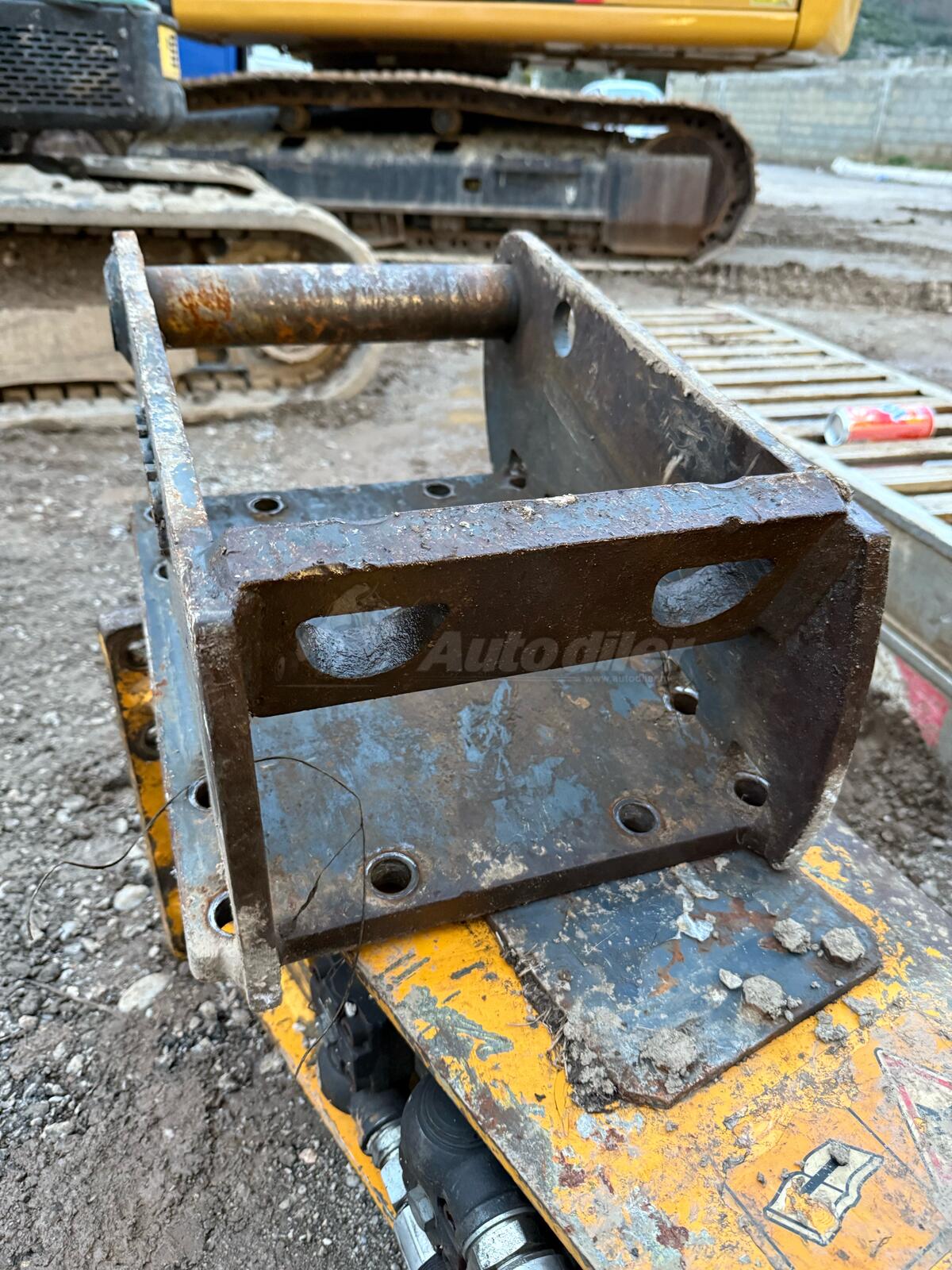 Atlas - ideco - Cijena 500 € - Crna Gora Podgorica > Okolina grada ...