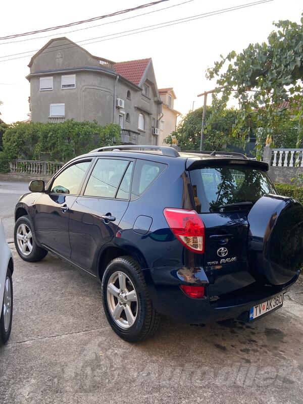 Toyota - RAV 4 - 2.2 D-4D - Cijena 7600 € - Crna Gora Tivat > Okolina grada Automobili | AutoDiler