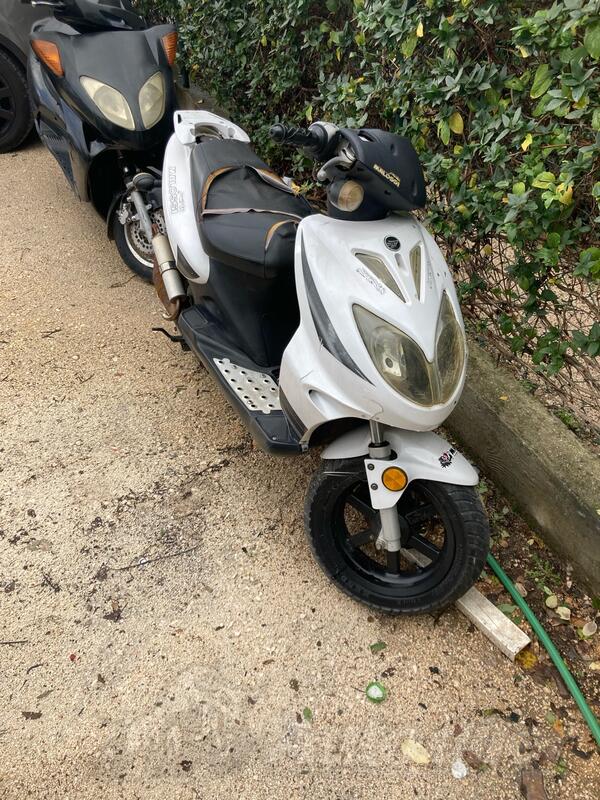Keeway - 50cc 2T - Cijena 350 € - Crna Gora Tivat Donja Lastva Motori ...