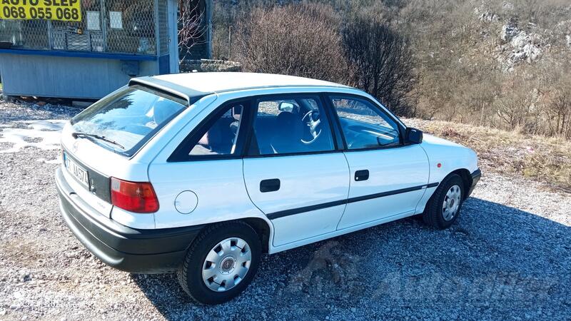 Opel - Astra - 1400 - Cijena 1100 € - Crna Gora Cetinje Cetinje (uži dio) Automobili | AutoDiler