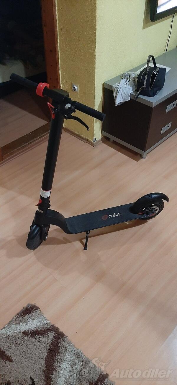 Sky - elektricni trotinet - Cijena 200 € - Crna Gora Podgorica Stara ...