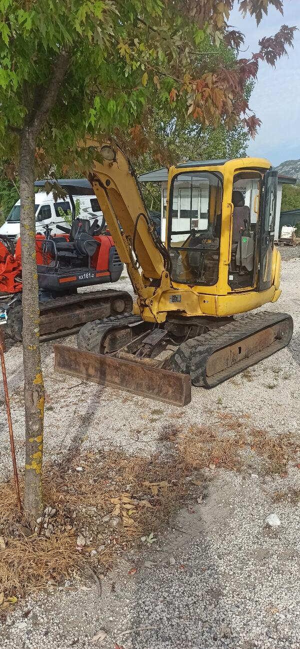 Komatsu - PC 45R-8 - Cijena 23000 € - Crna Gora Cetinje > Okolina grada Radne mašine | AutoDiler