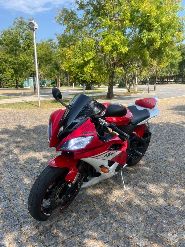 Yamaha - R6 - Cijena 6900 € - Crna Gora Podgorica Podgorica (uži dio) Motori | Oglasi