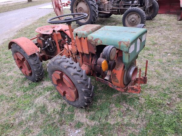 Tomo Vinkovic - traktor - Cijena 2300 € - Crna Gora Podgorica Podgorica ...