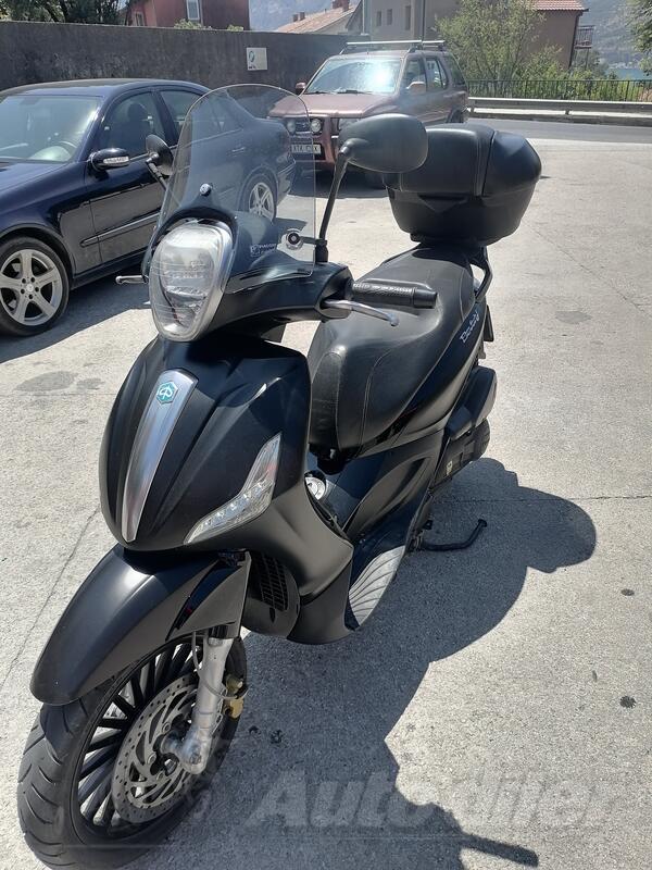 Piaggio - beverly 300cc - Cijena 3200 € - Montenegro Herceg Novi Igalo ...