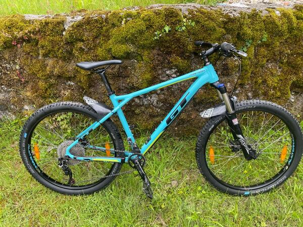 GT - Pantera - Cijena 450 € - Crna Gora Cetinje Cetinje (uži dio ...